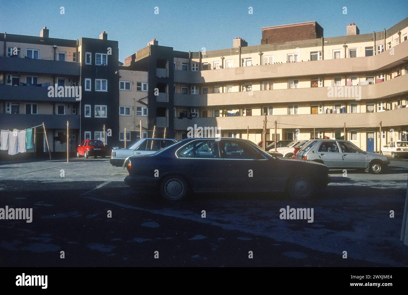 Pearse street flats hi-res stock photography and images - Alamy