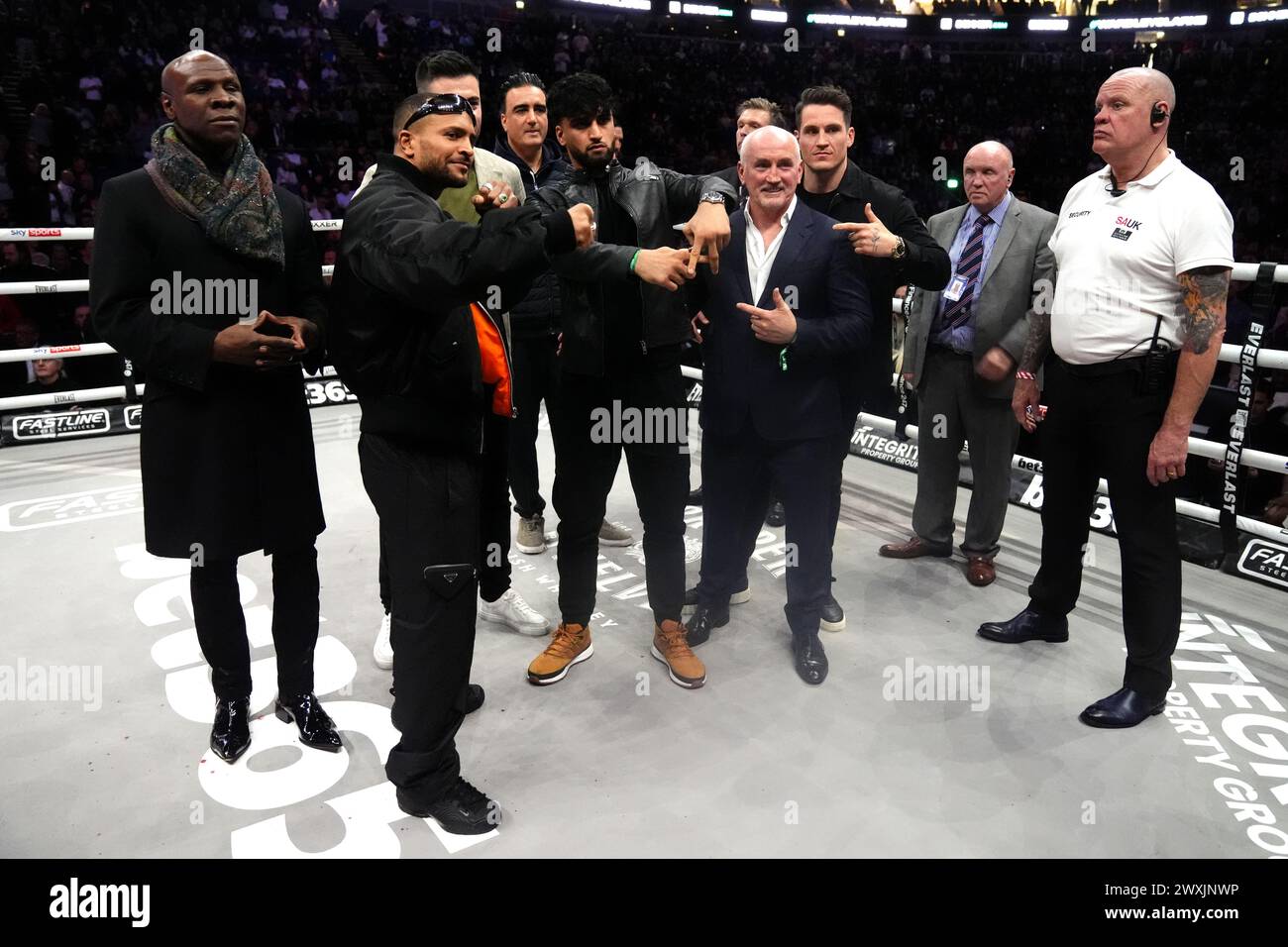 Adam Azim (right) faces off against Harlem Eubank at The O2, London ...