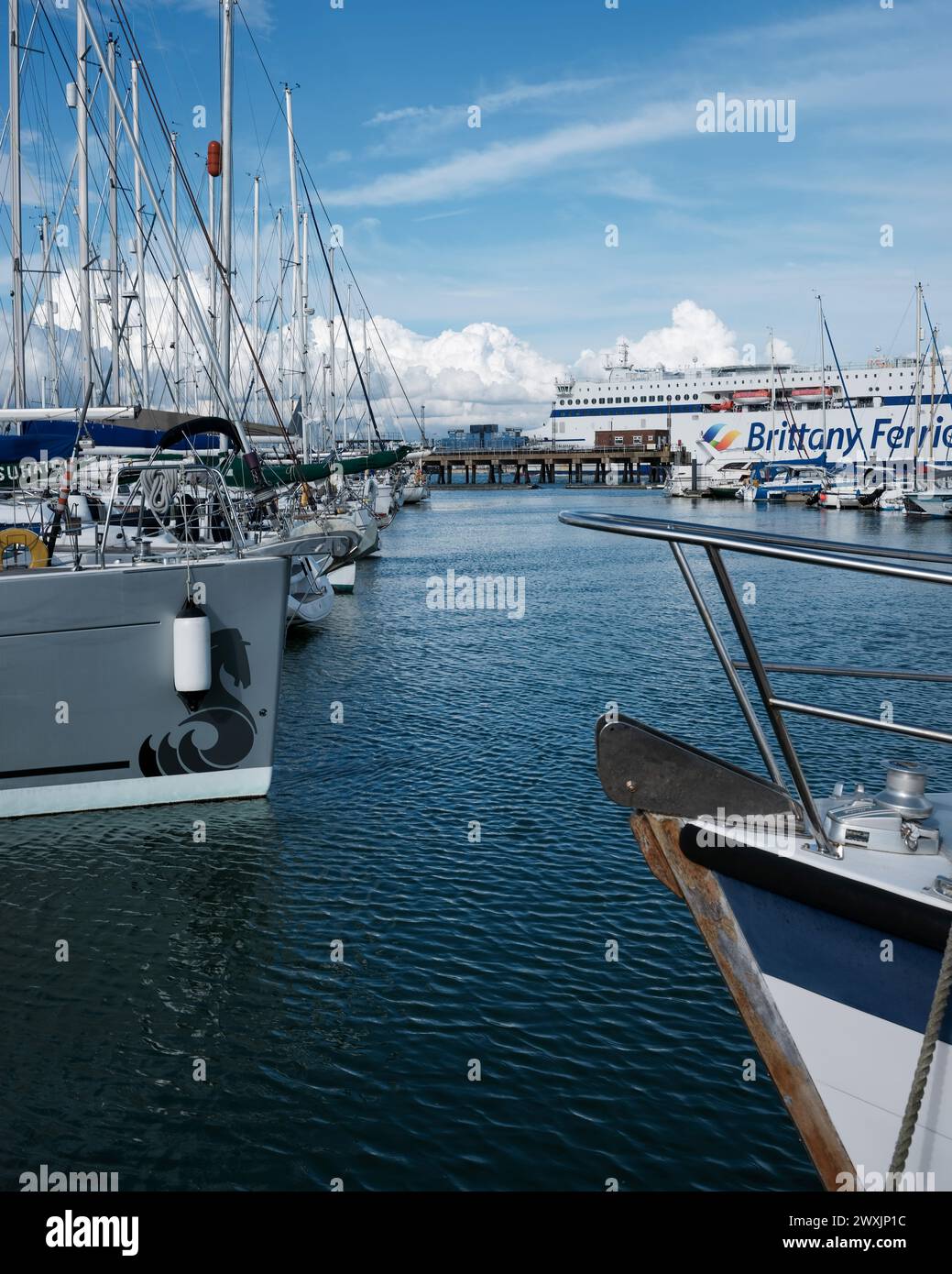Yachts in a marina in the Solent, UK Stock Photo - Alamy
