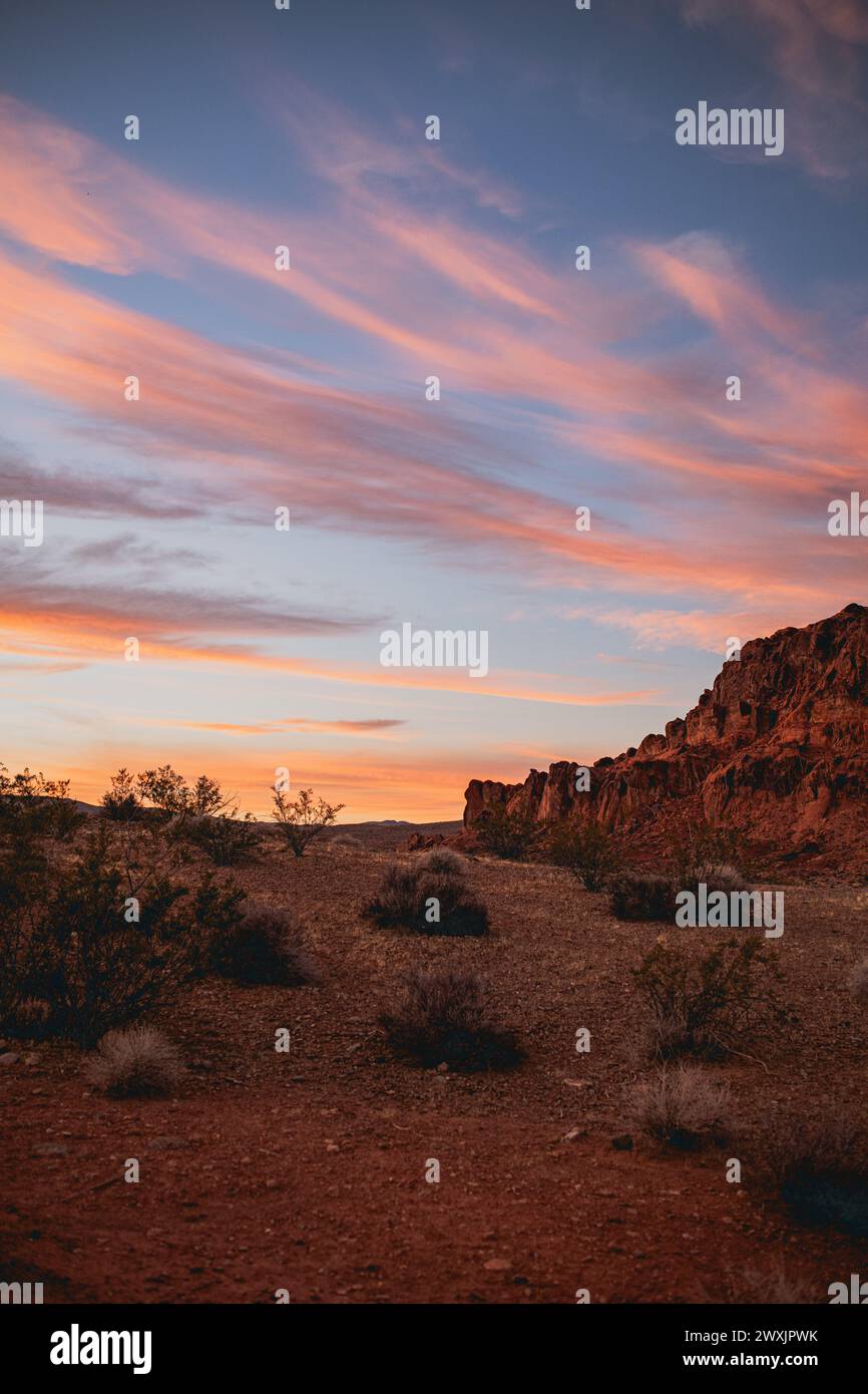 Beautiful pink colourful sunset in Valley of Fire State Park, Nevada ...