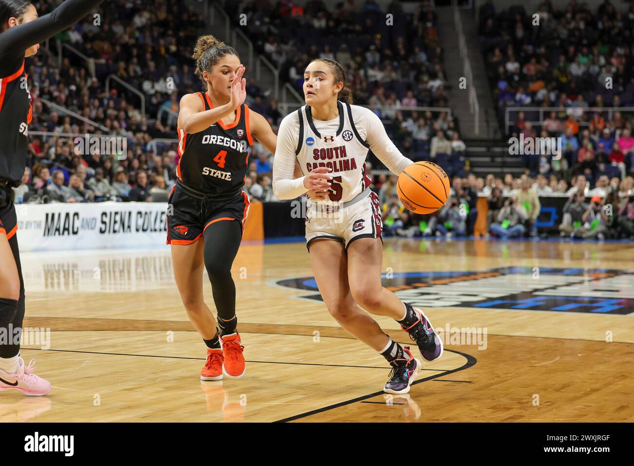 Tessa johnson hi-res stock photography and images - Alamy