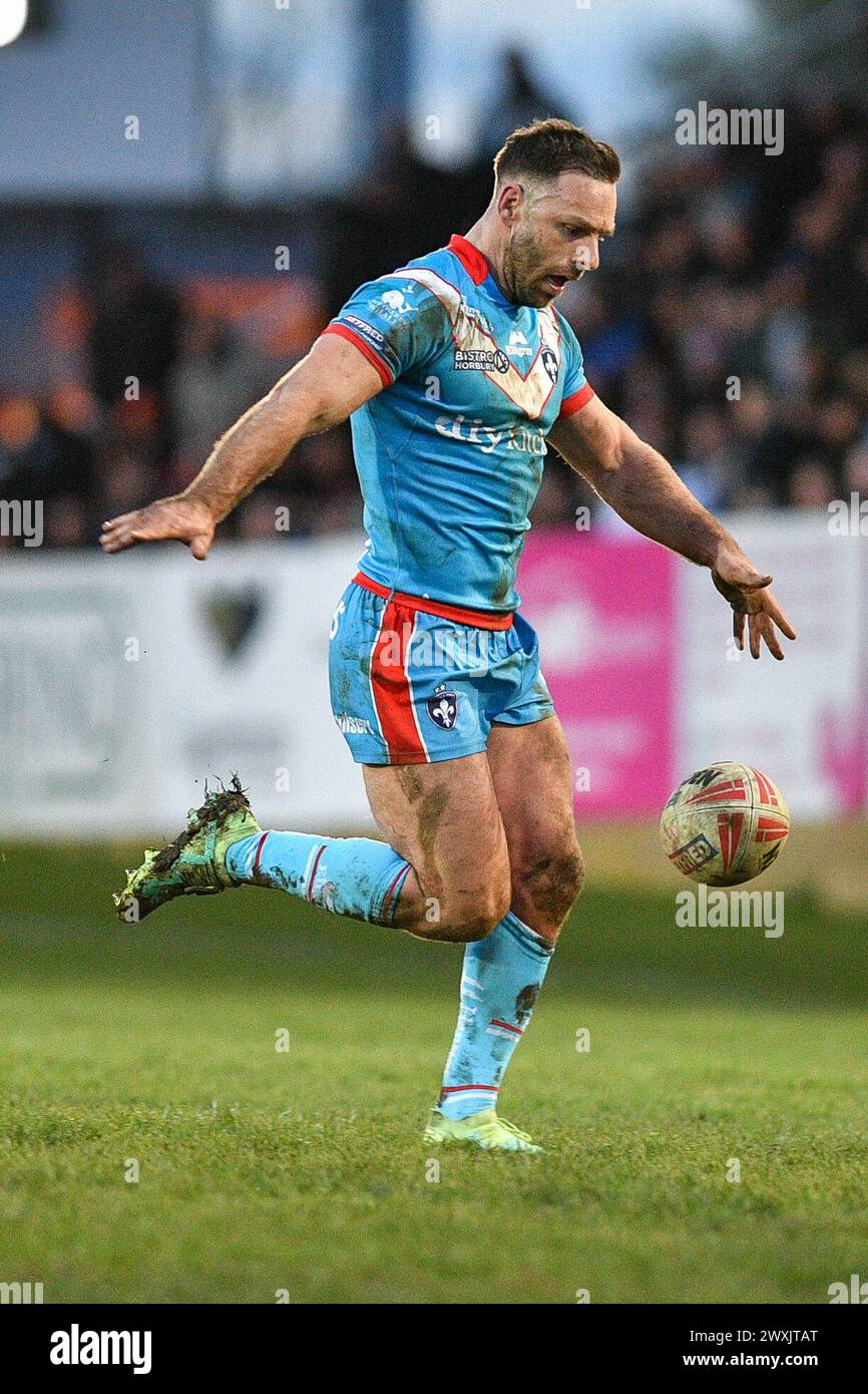 Featherstone, England - 29th March 2024 Wakefield Trinity's Luke Gale ...