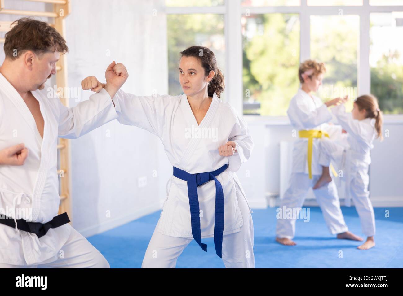 Beginner techniques hi-res stock photography and images - Alamy