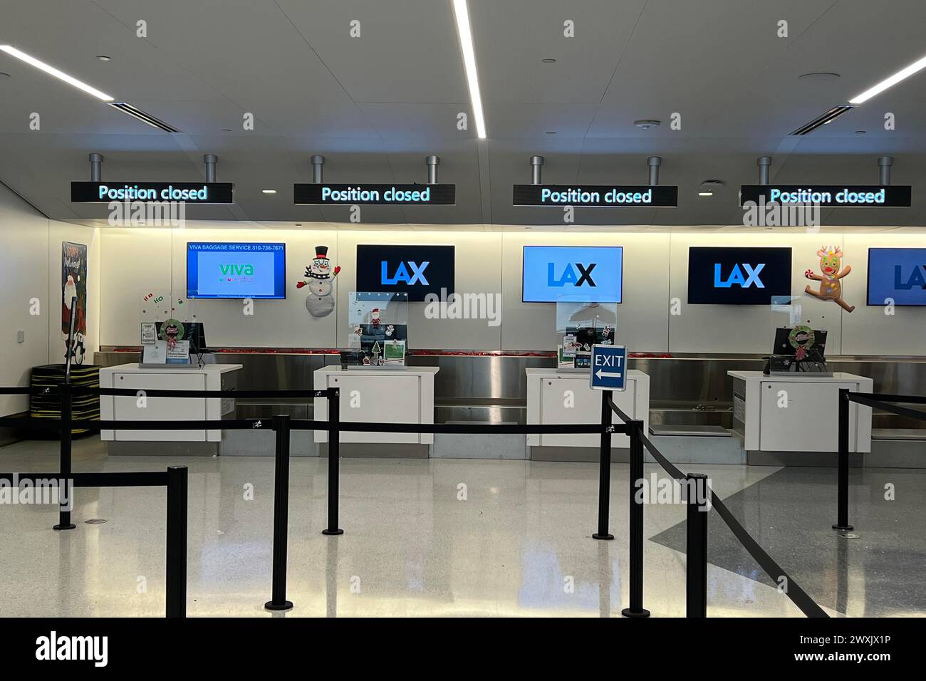 Ticket counters los angeles international airport hi-res stock ...
