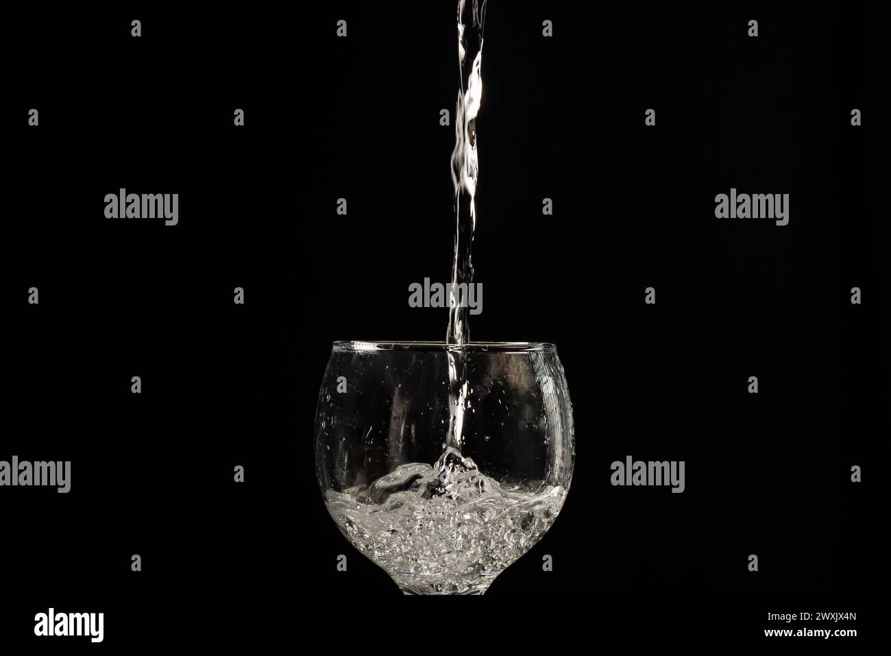 Water falling on the glass hi-res stock photography and images - Alamy