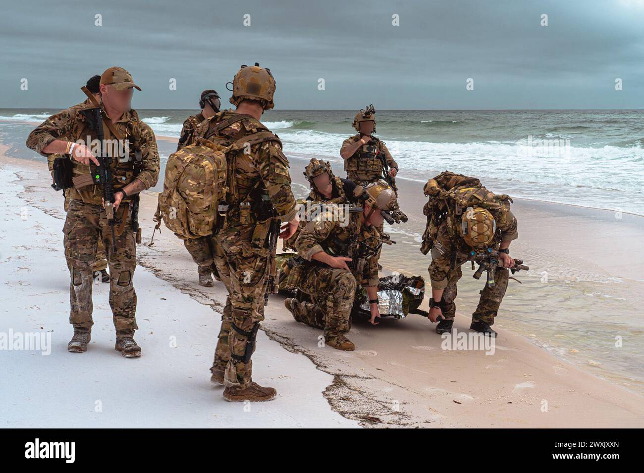 U.S. Army Special Forces Soldiers with 7th Special Forces Group ...