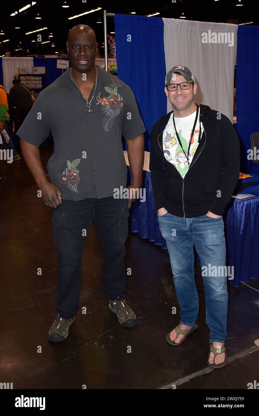 Isaac C. Singleton Jr. mit Gast auf der WonderCon 2024 im Anaheim ...