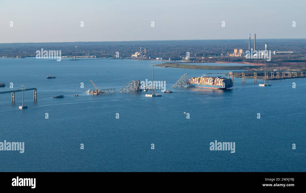The Motor Vessel Dali is shown with the collapsed Francis Scott Key ...
