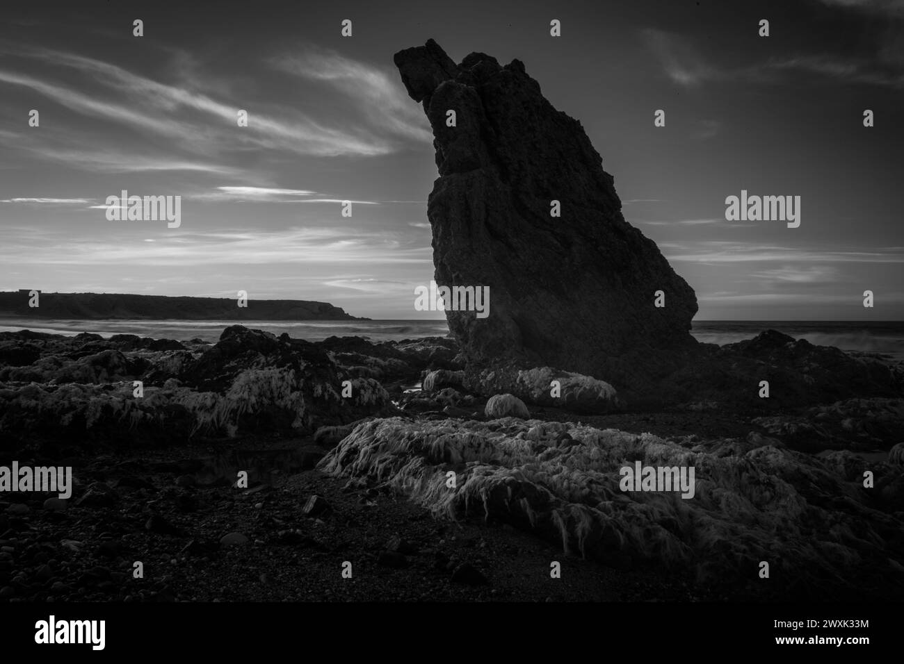 Cullen beach moray scotland hi-res stock photography and images - Alamy