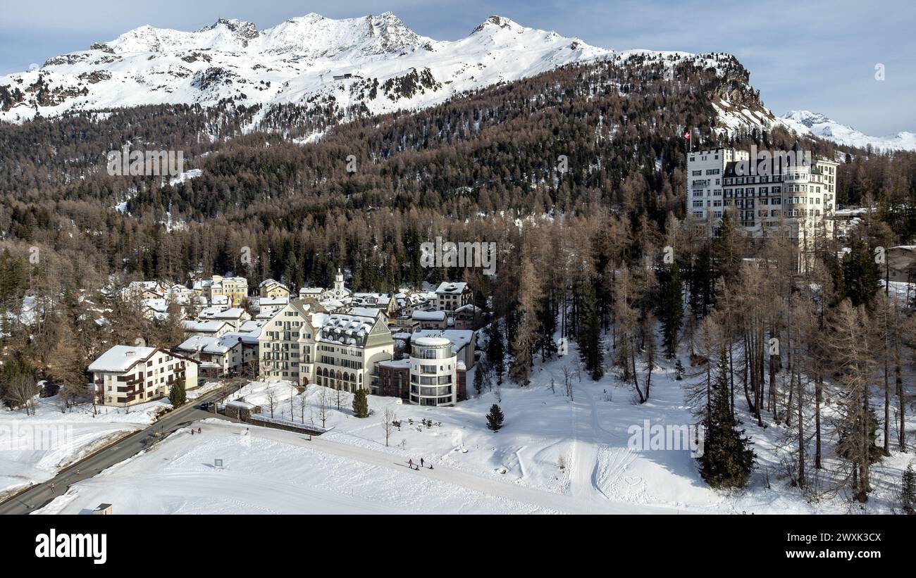 Avalanche aerial view hi-res stock photography and images - Alamy