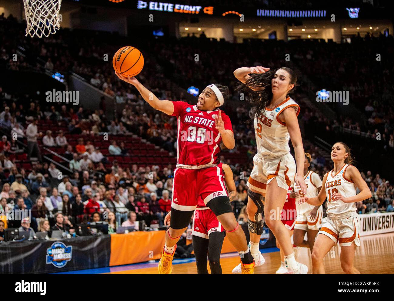 Portland, OR U.S. 31st Mar, 2024. A. NC State guard Zoe Brooks (35)goes ...