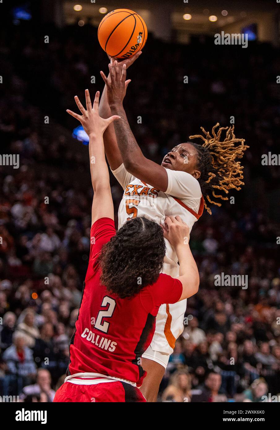 Portland, OR U.S. 31st Mar, 2024. A. Texas forward DeYona Gaston (5 ...