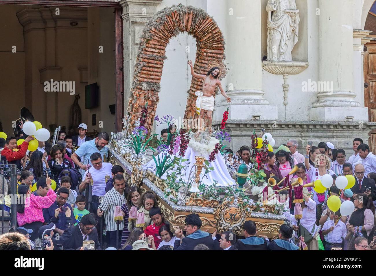 Antigua, Guatemala. 31st Mar, 2024. Crowds gather outside the Cathedral ...