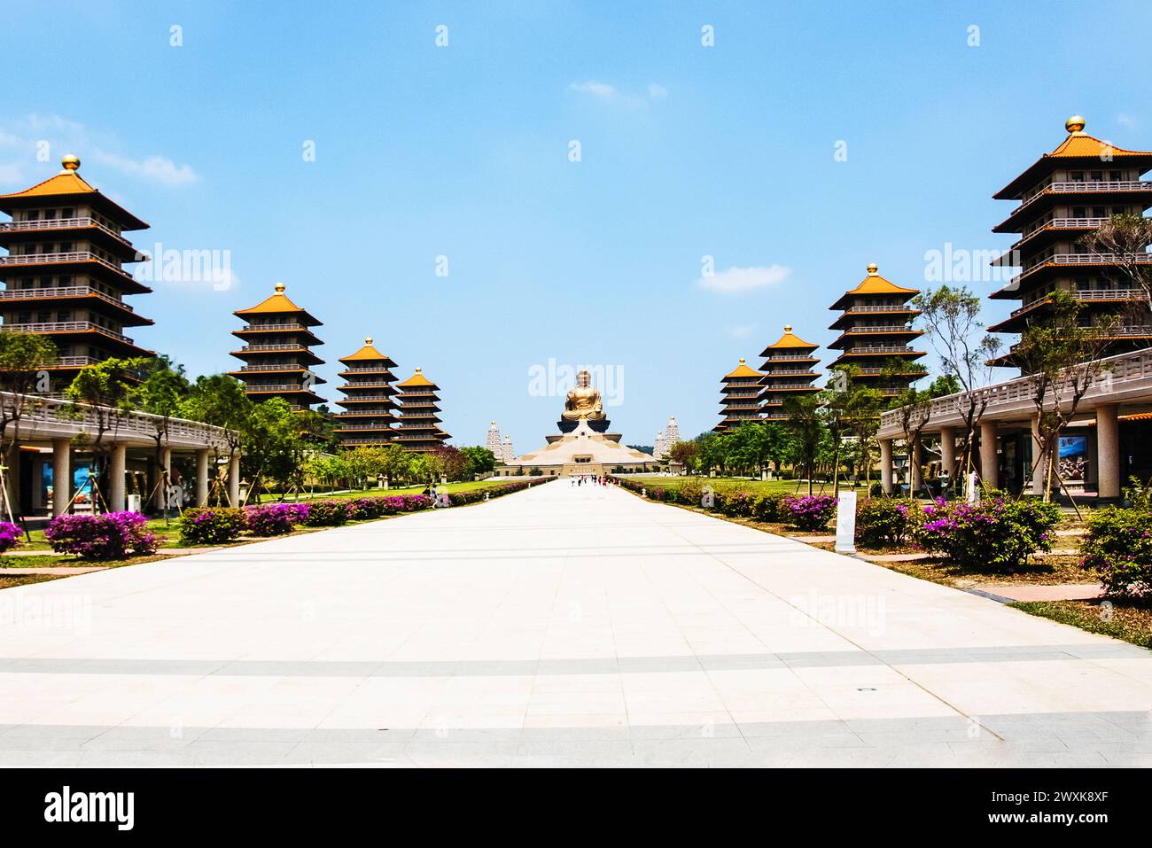 Fo Guang Shan pagoda in Taiwan Stock Photo - Alamy