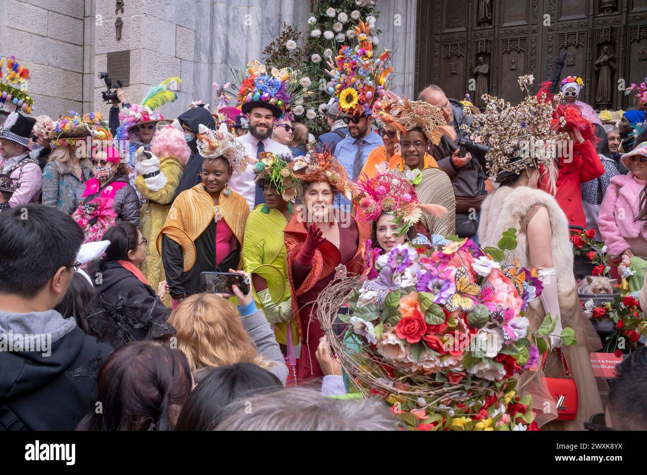 2024 nyc easter parade hi-res stock photography and images - Alamy
