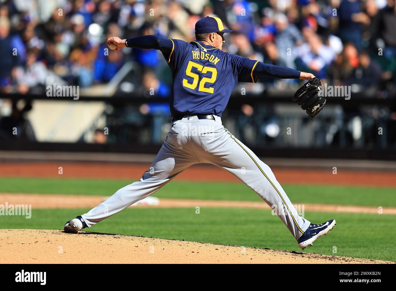 Milwaukee Brewers relief pitcher Bryan Hudson #52 throws during the ...