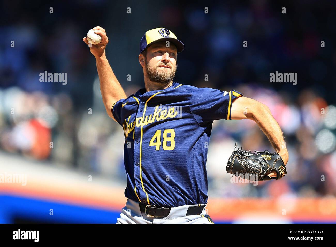 Milwaukee Brewers starting pitcher Colin Rea #48 throws during the ...