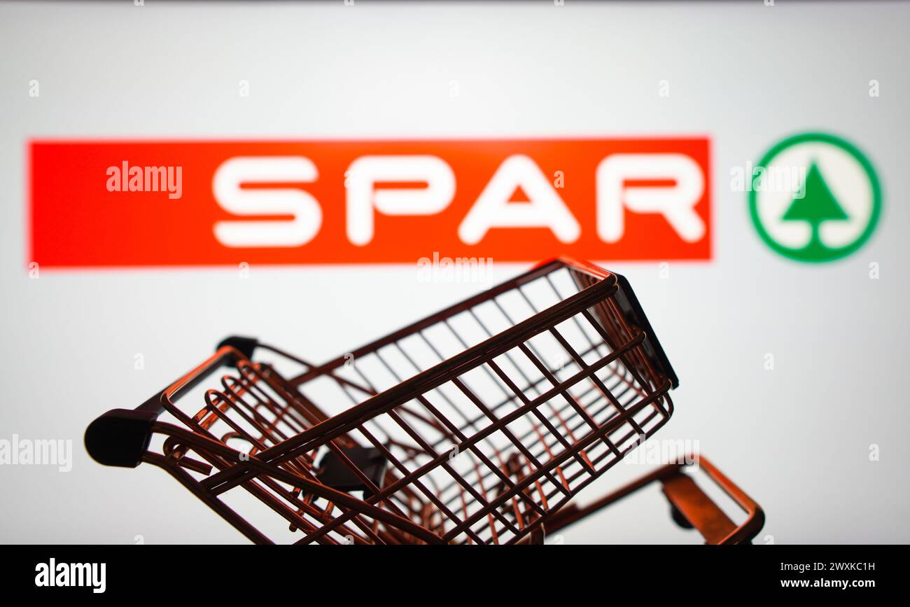 Spar logo hi-res stock photography and images - Alamy
