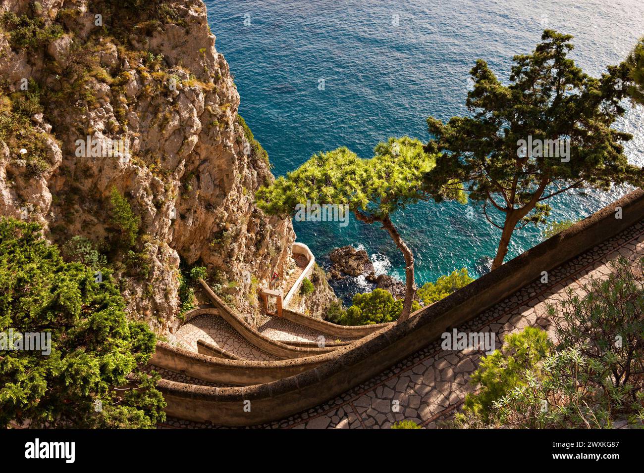 The famous Krupp path with coastal view, Capri, Campania, Italy, Europe ...