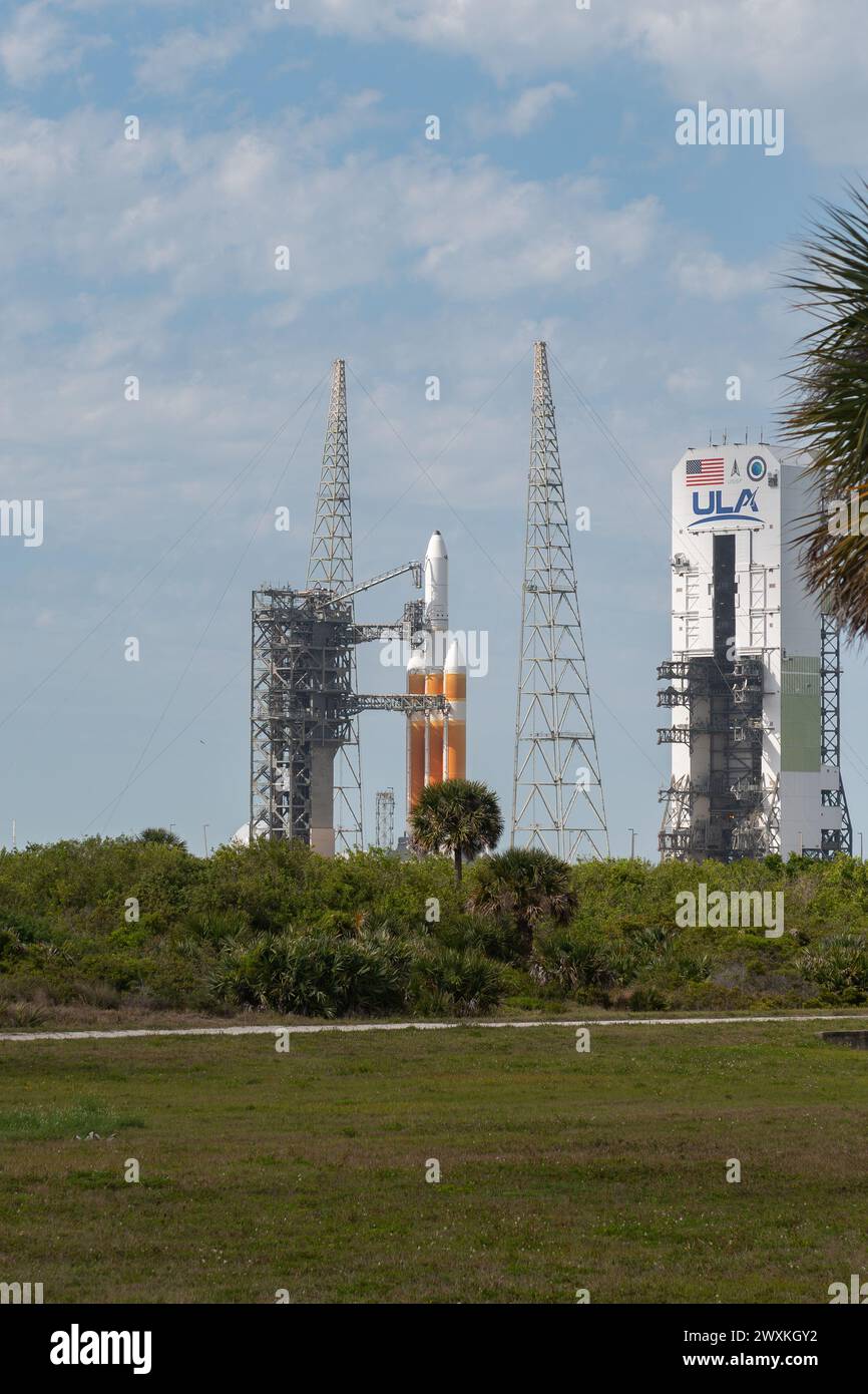 United Launch Alliance Delta IV Heavy Final Launch Stock Photo - Alamy United Launch Alliance Delta IV Heavy Final Launch Stock Photo - Alamy
