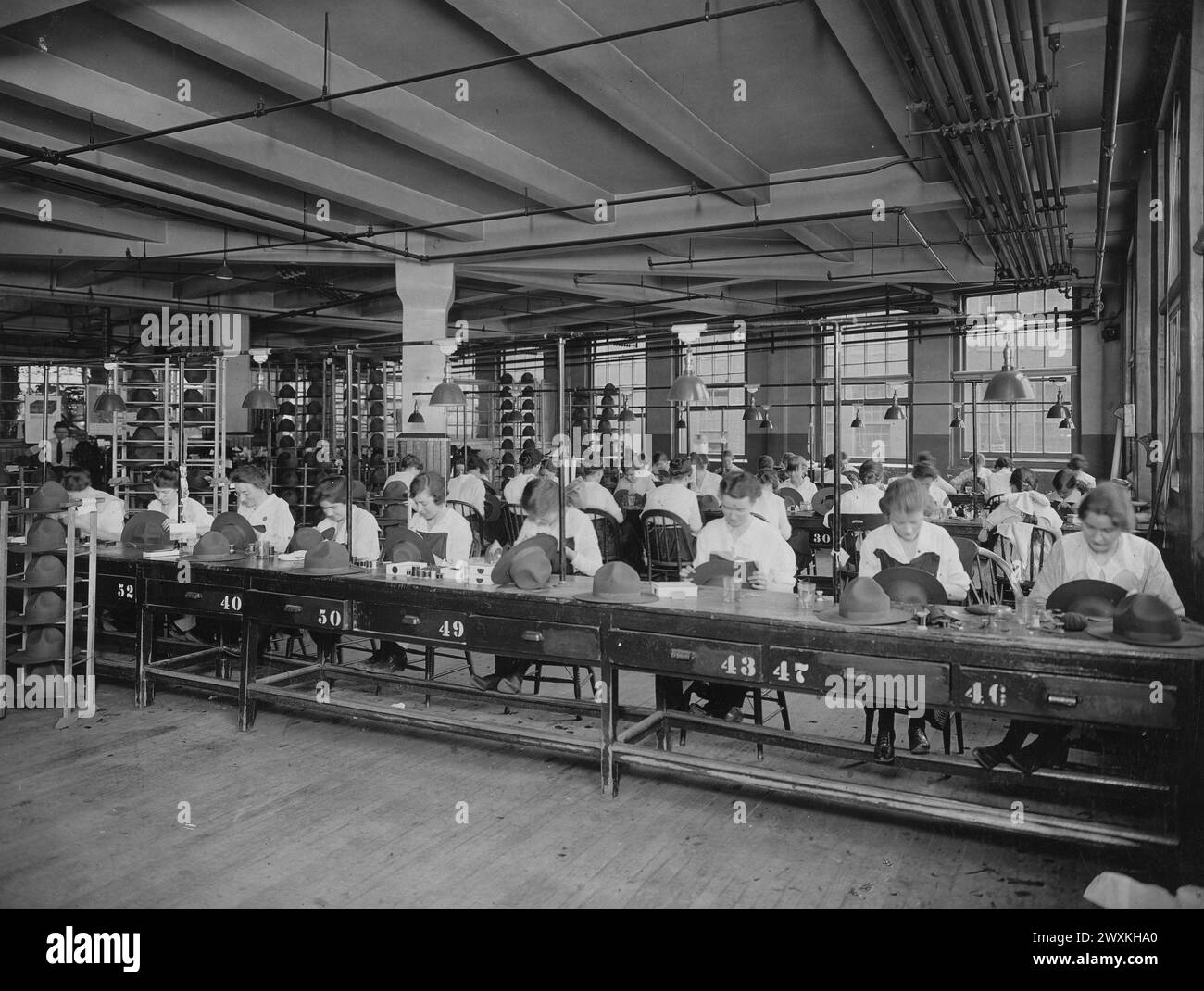HATS MANUFACTURED FOR AMERICAN SOLDIERS BY JOHN B. STETSON CO ...