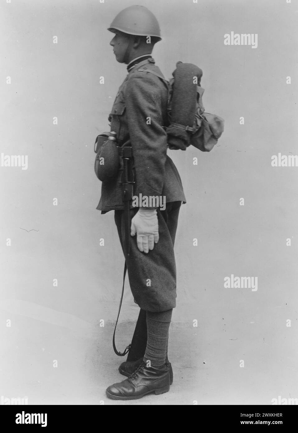 Italian field uniform hi-res stock photography and images - Alamy
