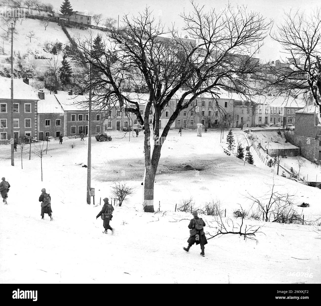 80th division infantry Black and White Stock Photos & Images - Alamy