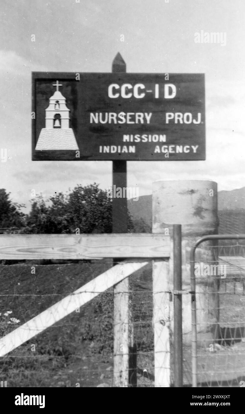 Id photo vertical Black and White Stock Photos & Images - Alamy