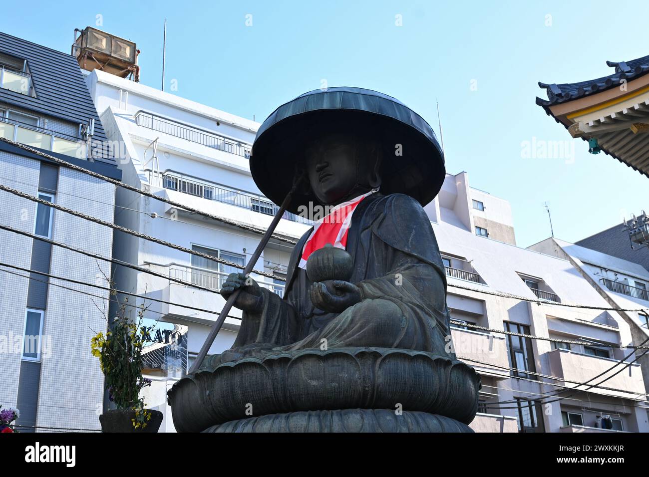 Jizou (Jizo) statue inside Shinshōji or Shinshoji Temple (Edoroku ...