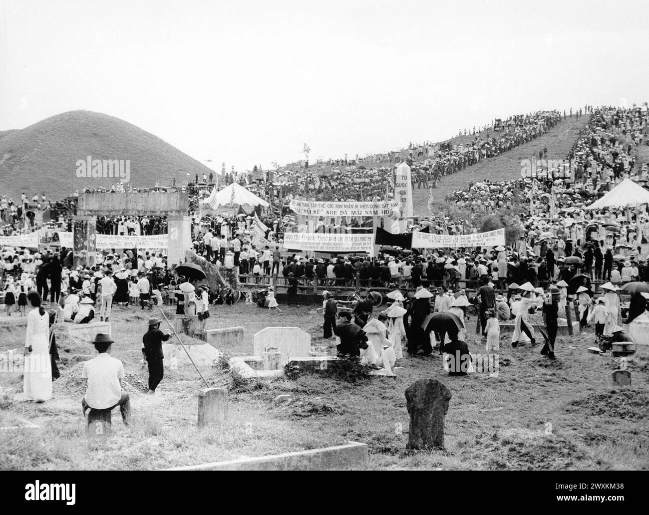 Tet offensive vietnam 1968 hi-res stock photography and images - Alamy