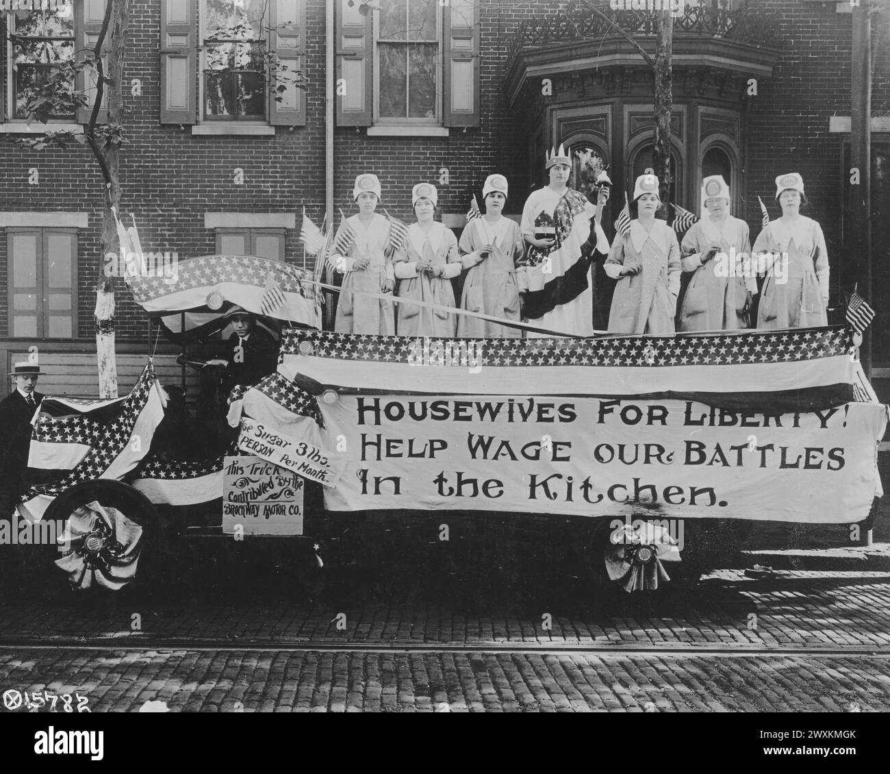 Liberty parade float Black and White Stock Photos & Images - Alamy