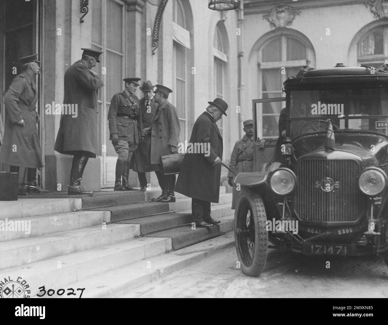 Great Britain Prime Minister David Lloyd George leaving the office of ...