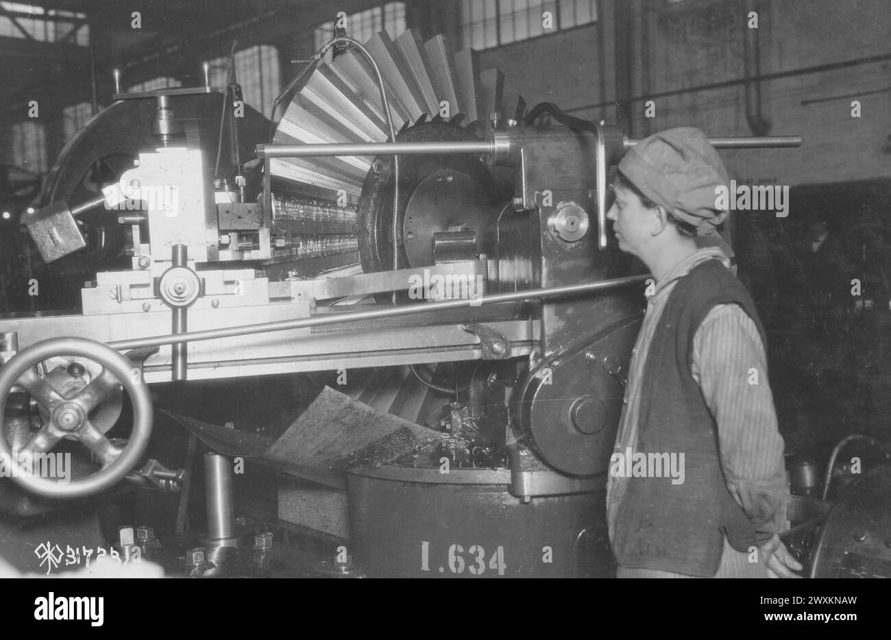 Early 1900s steel industry hi-res stock photography and images - Alamy