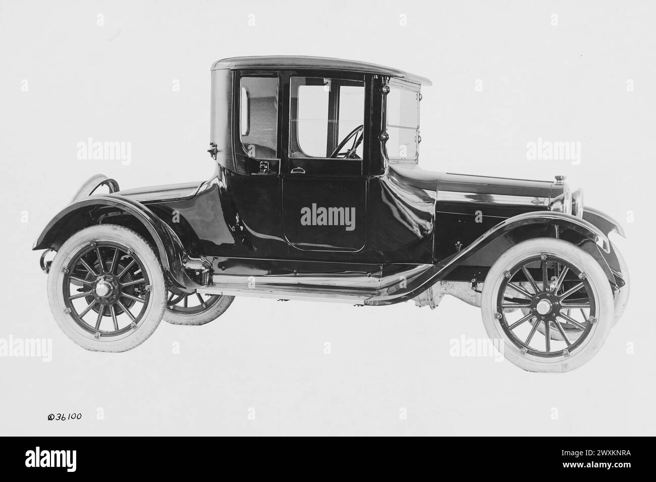A Dodge Brothers winter roadster, a four cylinder 30-35 horse powered ...