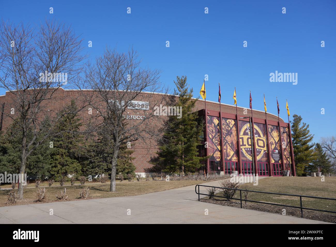 Mariucci arena hi-res stock photography and images - Alamy