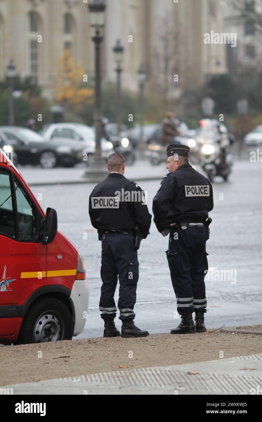 Parisian police force hi-res stock photography and images - Alamy