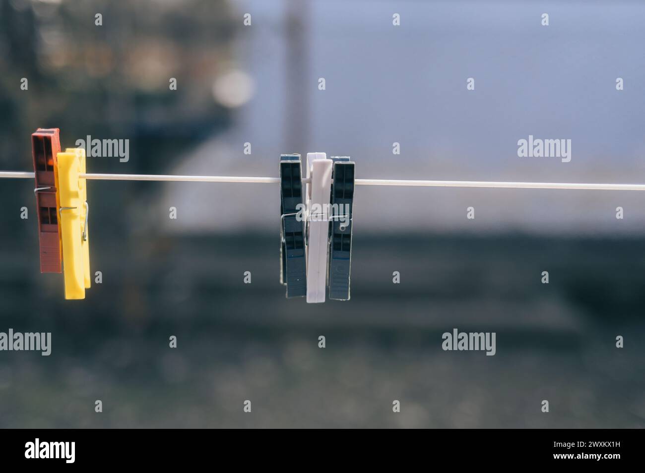 Swinging clothes line hi-res stock photography and images - Alamy