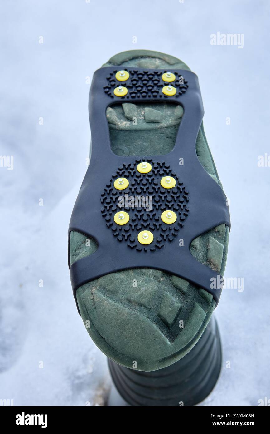 Ice grips hi-res stock photography and images - Alamy