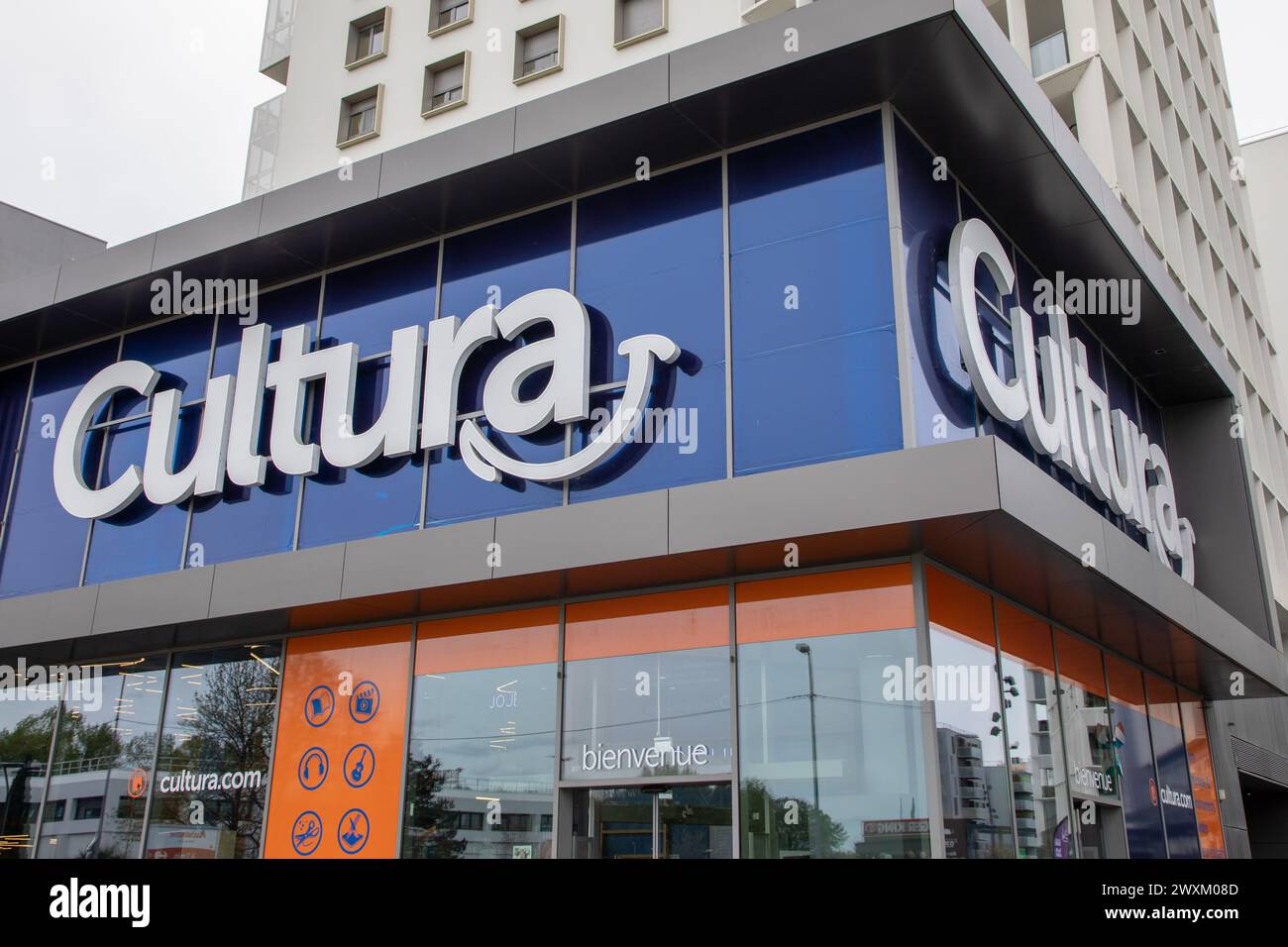 Cultura creative hi-res stock photography and images - Alamy