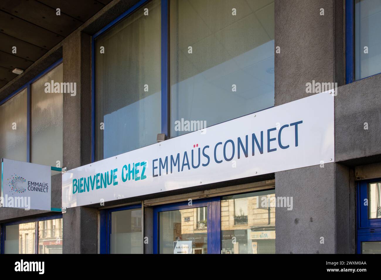 Bordeaux , France - 03 25 2024 : Emmaus connect sign text Companions ...