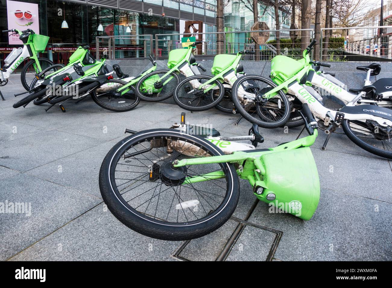 Pavement parking blocking hi-res stock photography and images - Alamy