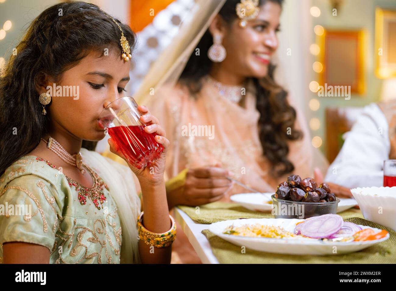 Islamic soft drink hi-res stock photography and images - Alamy