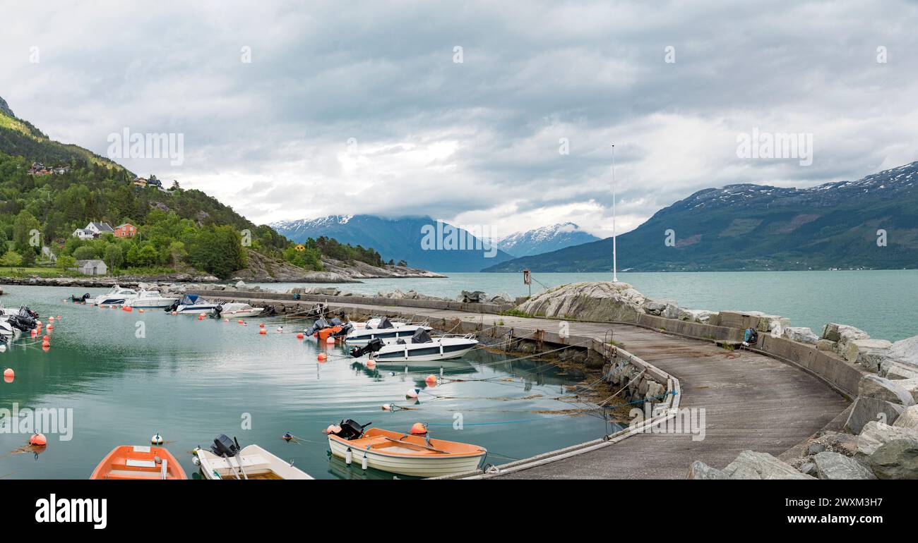 Port en Norvège Stock Photo - Alamy