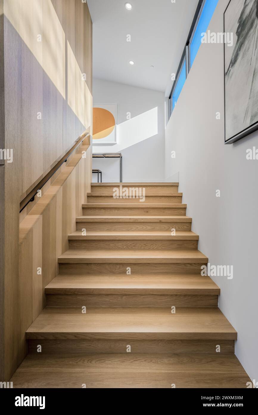 Wooden stair tread hi-res stock photography and images - Alamy