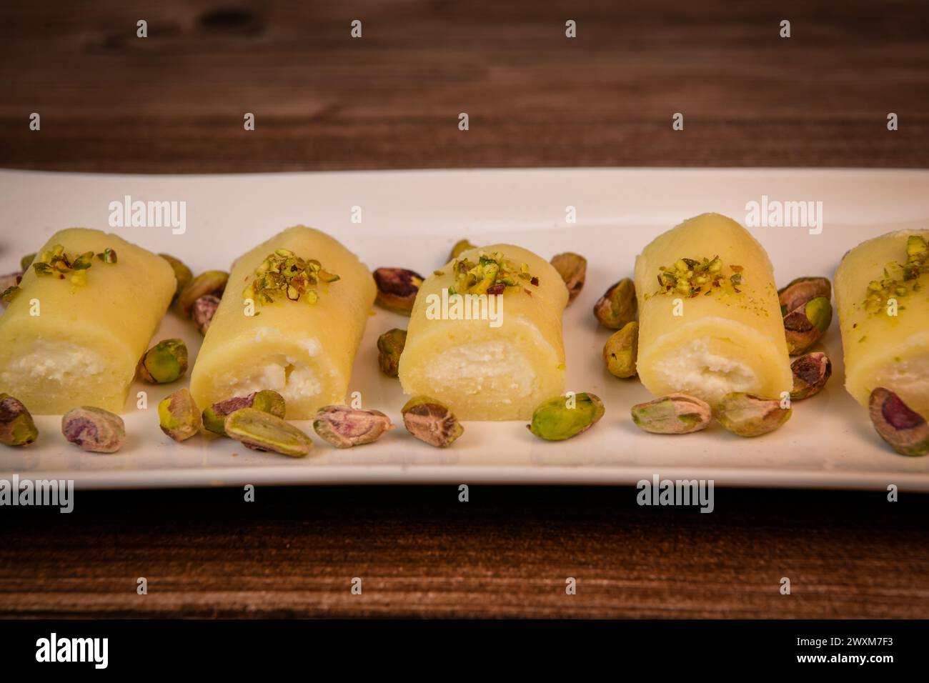 LEBANESE PASTRY RECIPE, ORIENTAL FOOD, HALAWET AL JEBEN, MOZARELLA ...