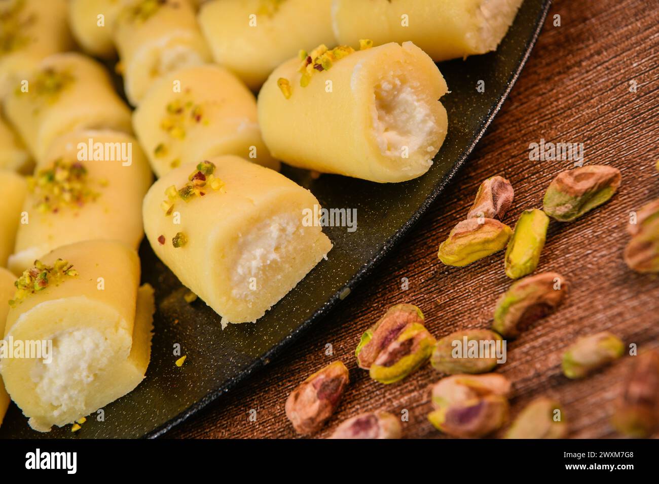 LEBANESE PASTRY RECIPE, ORIENTAL FOOD, HALAWET AL JEBEN, MOZARELLA ...