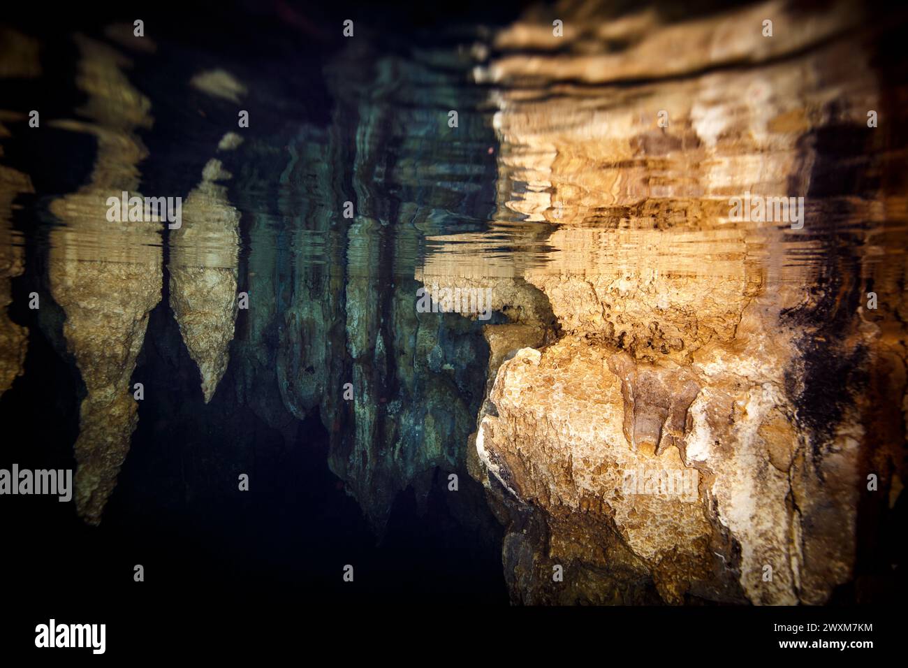 Cave like structure hi-res stock photography and images - Alamy