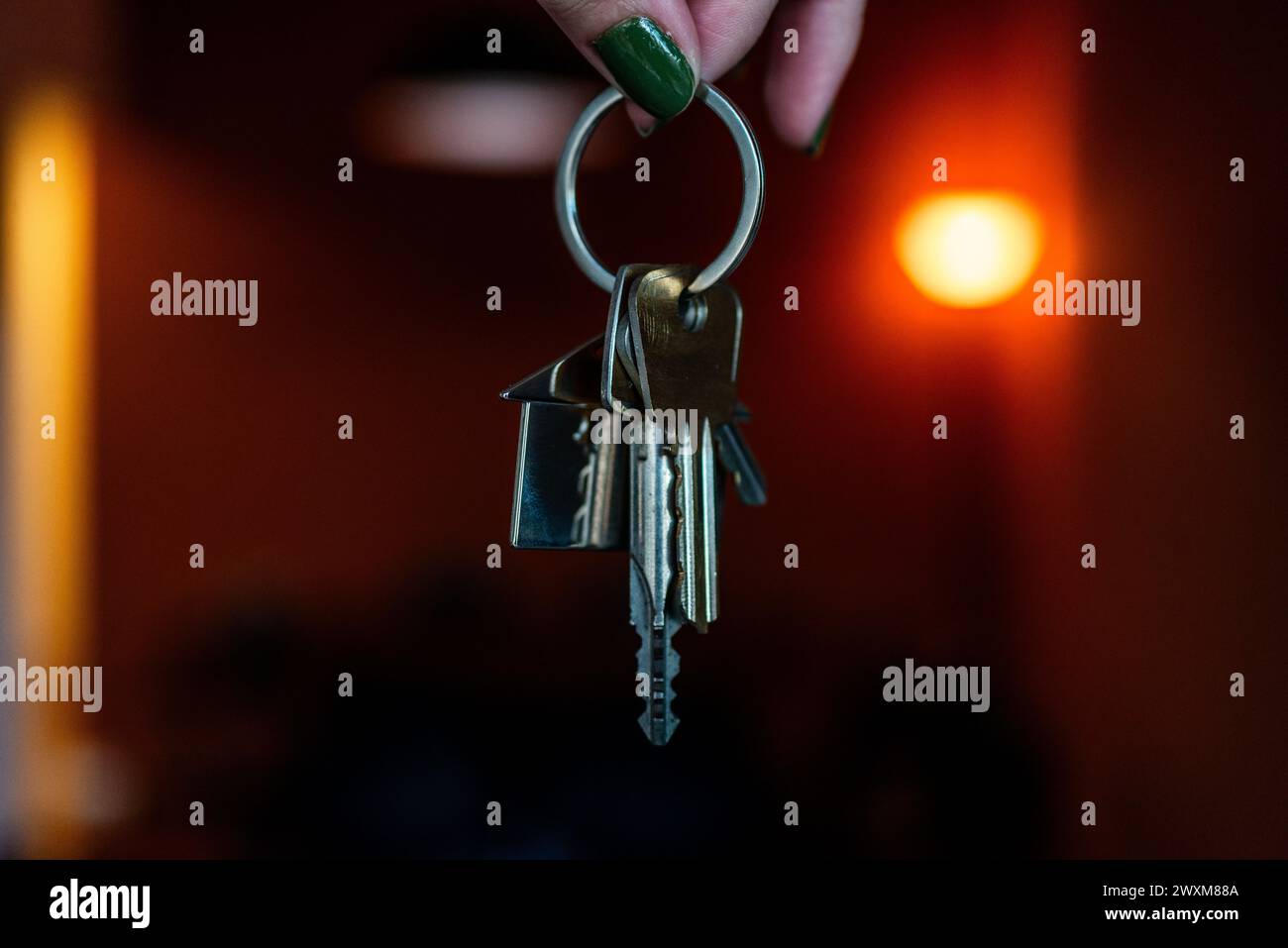 Hands keys hi-res stock photography and images - Alamy