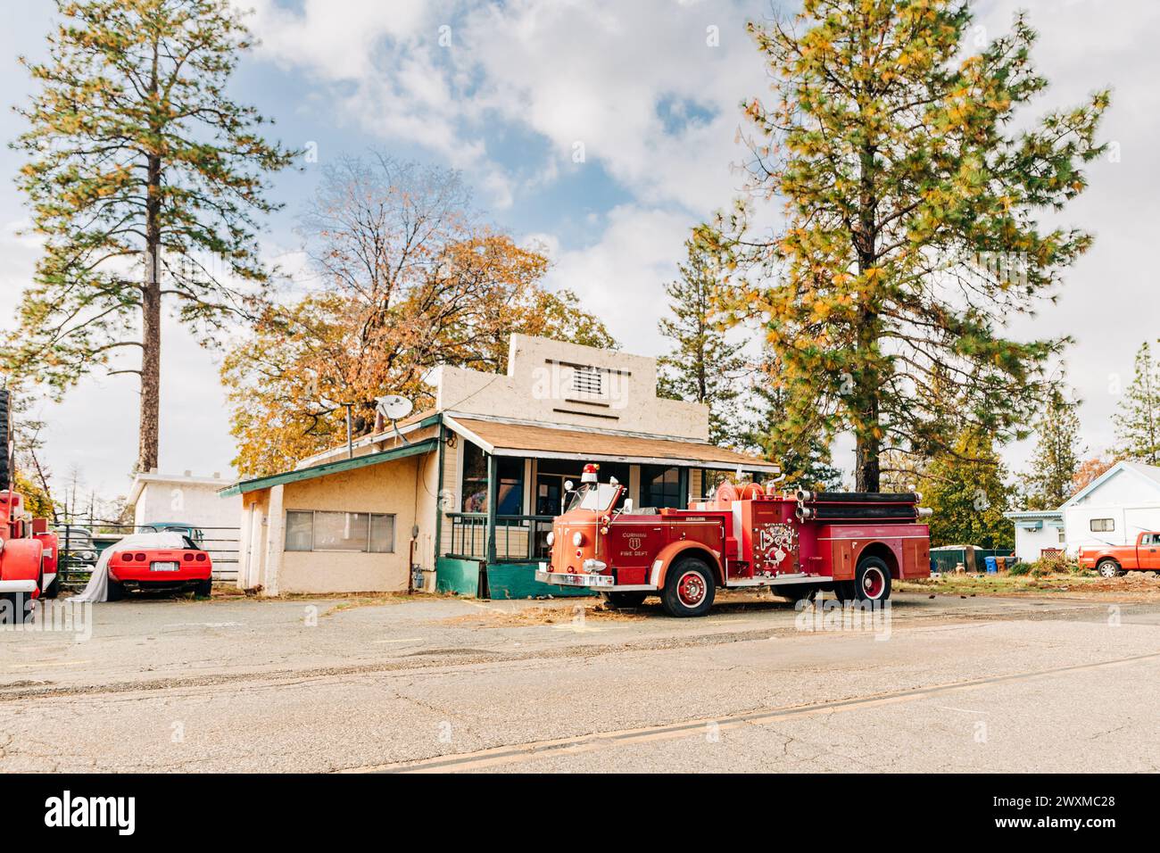 Antique fire truck in Paradise, California Stock Photo - Alamy