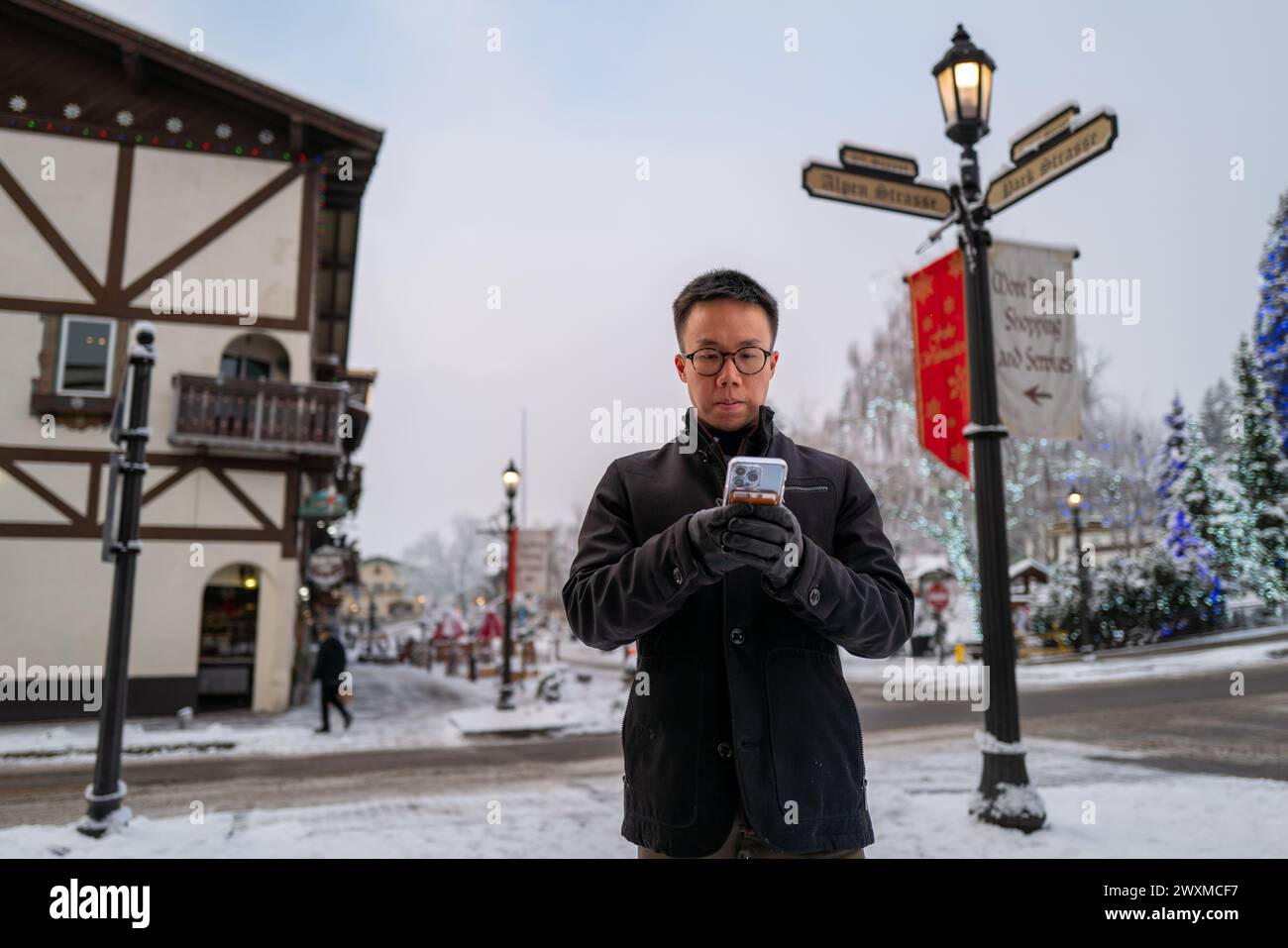 Chinese themed holiday decor hi-res stock photography and images - Alamy